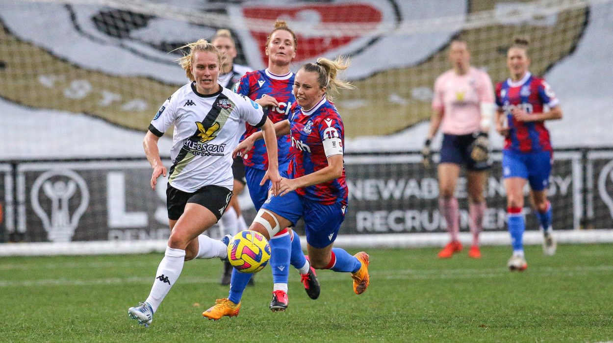 Former Crystal Palace defender Johnson announces retirement - WSL Full-Time