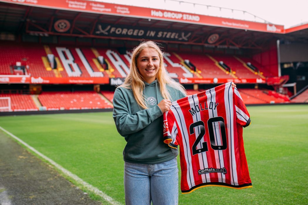 Sheffield United sign Republic of Ireland international midfielder ...