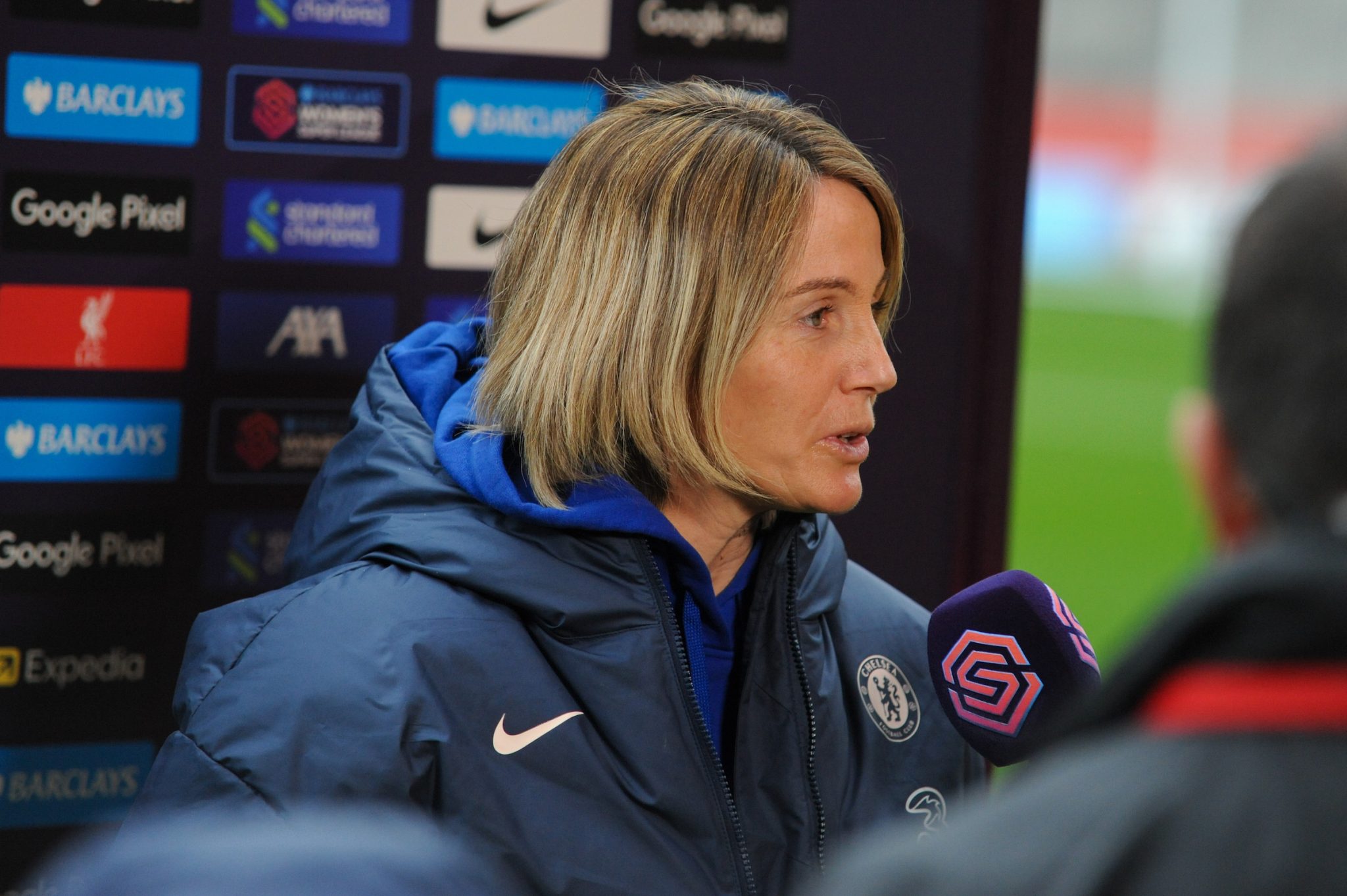 Chelsea boss Bompastor calls for swift title success ahead of West Ham ...