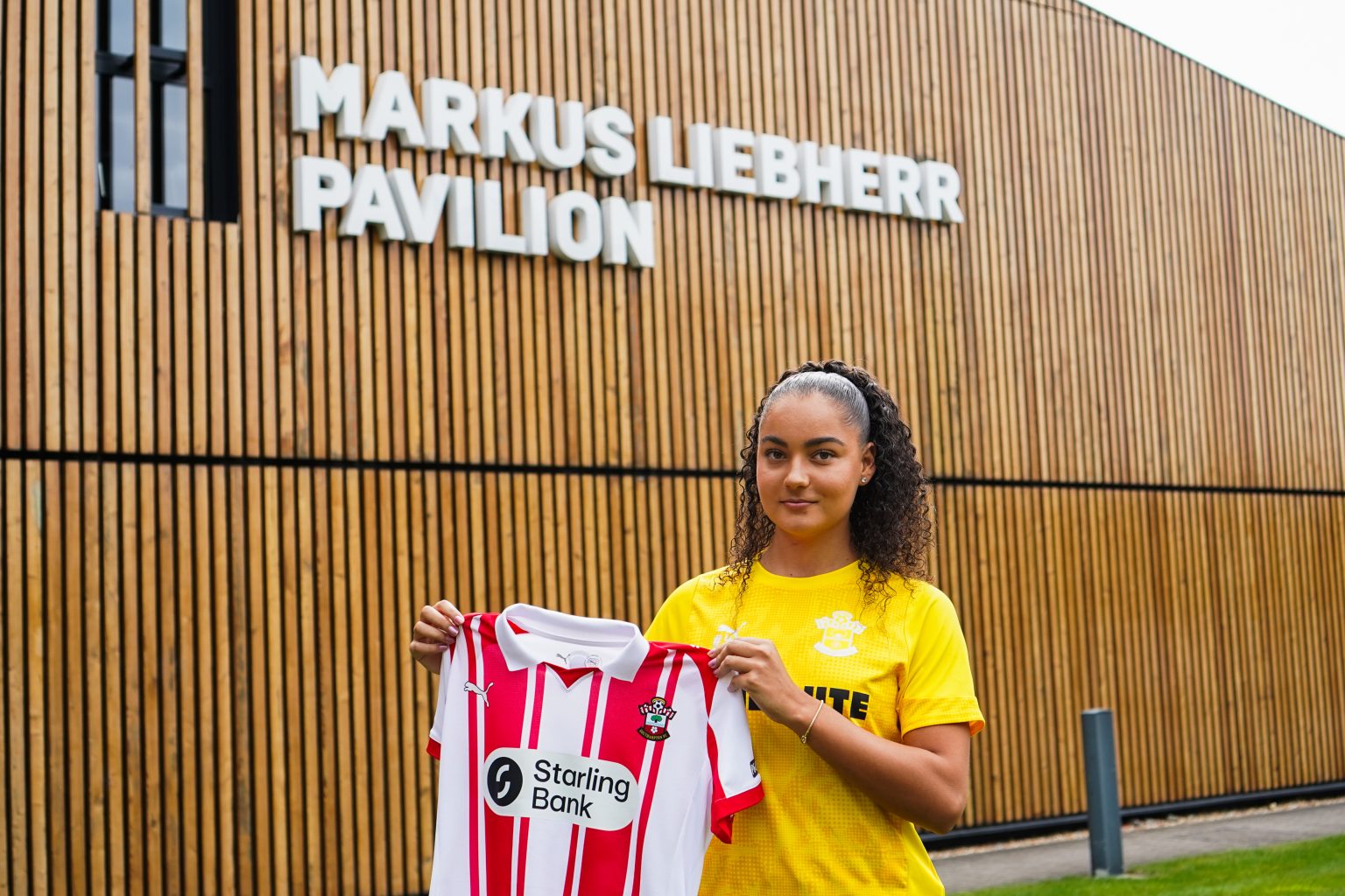 Southampton sign Chelsea midfielder Akpan on loan - WSL Full-Time