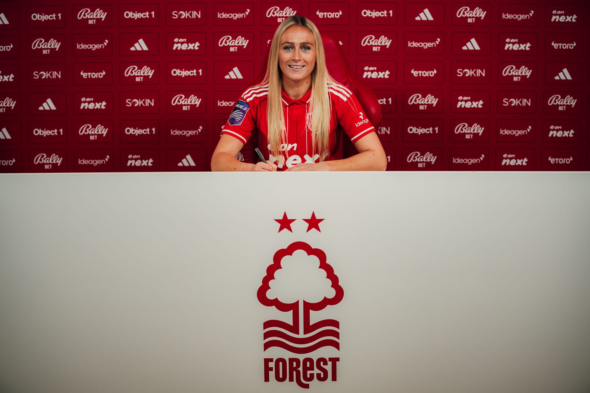 Nottingham Forest sign forward Smith on a short-term deal - WSL Full-Time