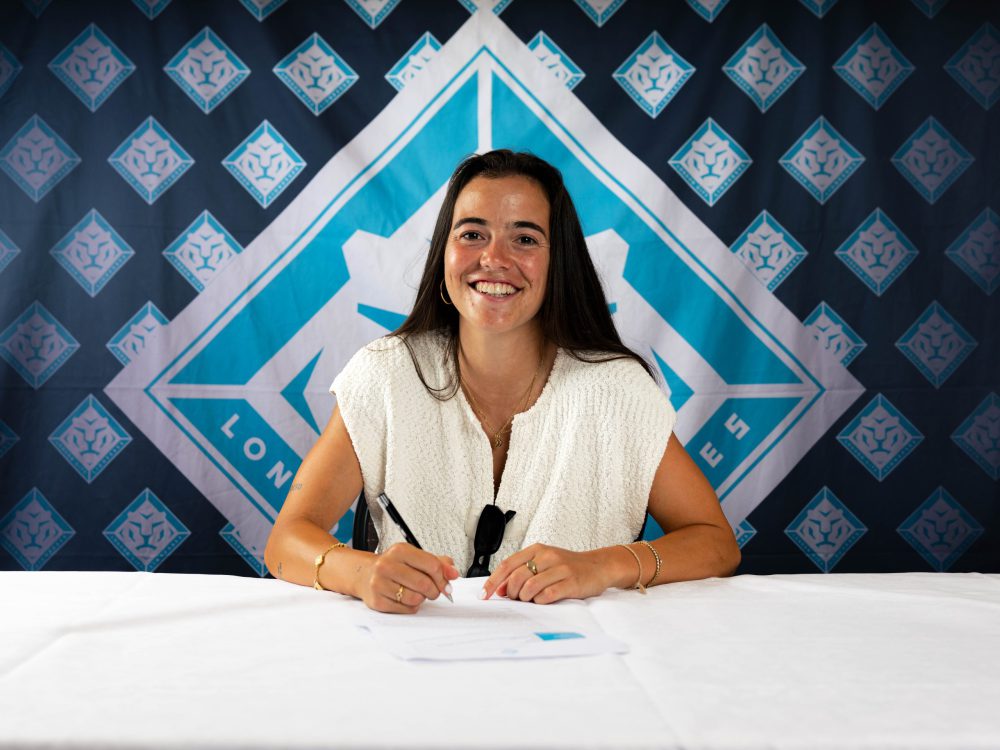 London City Lionesses midfielder Pérez signs new deal - WSL Full-Time